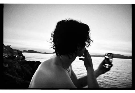 Eli Hewson Inhaler Elijah Elis