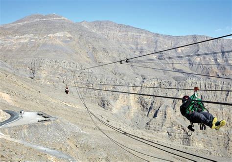 Striveme جبل جيس في الإمارات وجهة رائعة لمحبي الرحلات البرية
