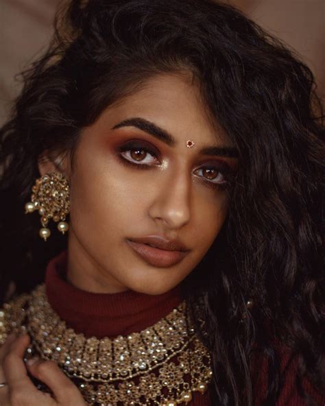 Maroon Smokey Eye Indian Makeup Look 𝖍 𝖆 𝖒 𝖊 𝖑 𝖕 𝖆 𝖙 𝖊 𝖑 Hamelpatel