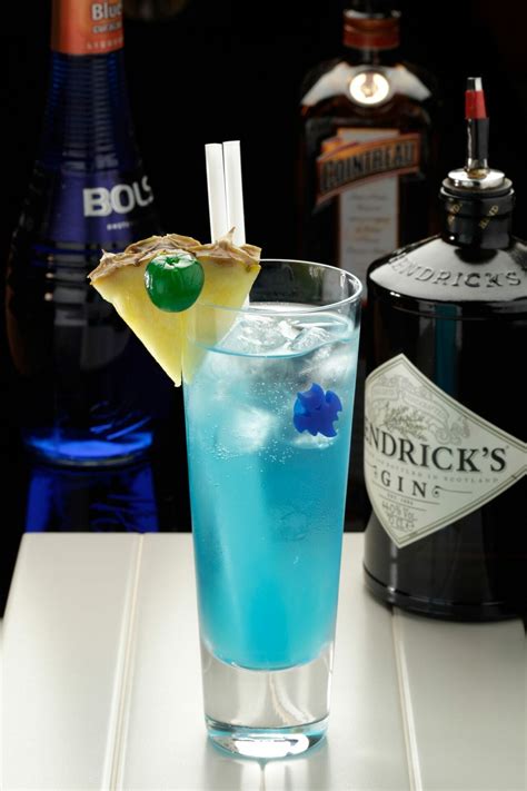Cocktail Blue Moon Cocktail Team
