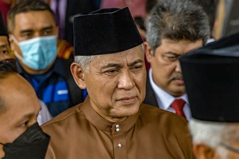 Former Igp Acryl Sani Conferred Singapores Distinguished Service Order Malay Mail