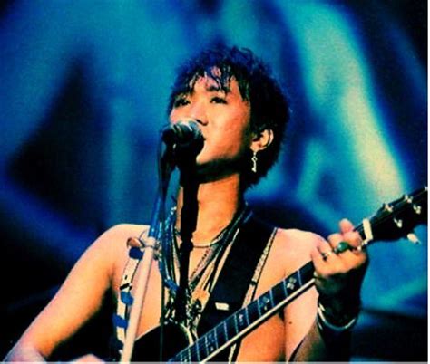懷念家駒，黃家駒91年紅磡演唱會，讓無數人感動 每日頭條
