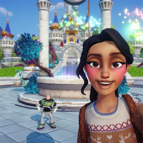 Buzz I Think Its So Adorable How Tiny He Is Rdreamlightvalley