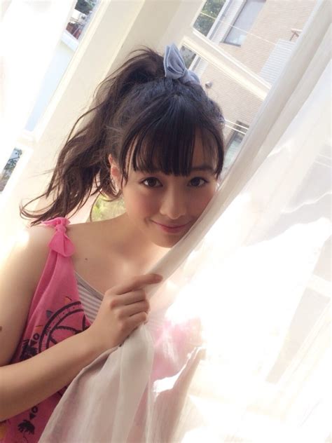 橋本環奈の髪型・髪色オーダー法！ショートボブやミディアム・ロングまで Love＆peace