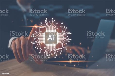 기술을 사용하는 사업가 스마트 로봇 Ai 인공 지능을 입력하여 명령 프롬프트를 생성하여 미래 지향적인 기술 변환을 생성합니다 Ai 기술 인공 지능과의 채팅 개발에 대한 스톡