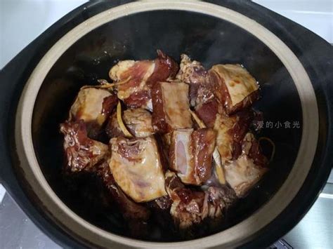 《向往的生活》周笔畅点的啫啫排骨太好吃了，一上桌就被抢光 知乎