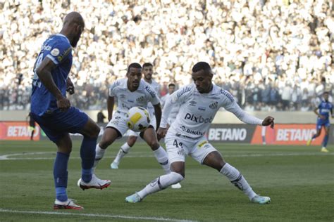 Santos empata Avaí e vê vaga na Libertadores da América mais distante Jovem Pan