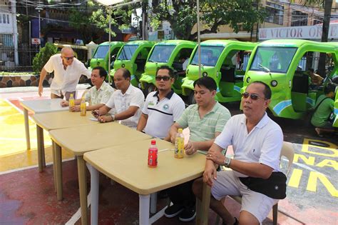 필리핀 대중교통 전기차 보라카이의 전기 삼륜차 이트라이크e Trike 이야기