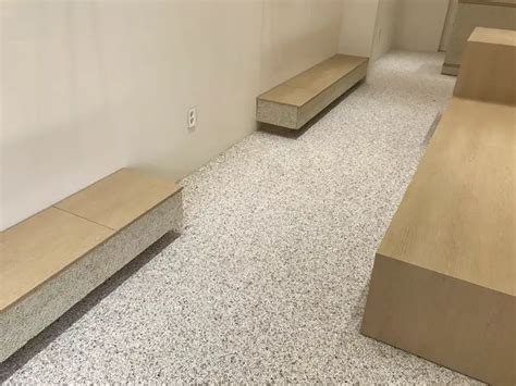 화이트톤 미니멀한 18평 패션매장 인테리어 울산 남구 옥동