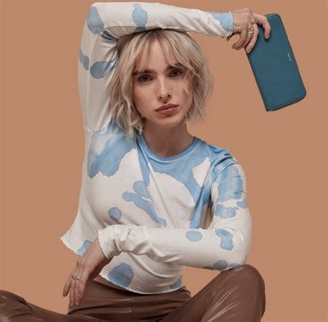 Carolin Amelung McFIT MODELS