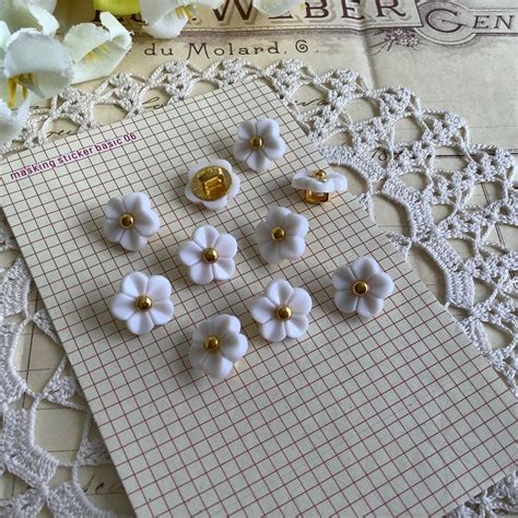 10 Knopfe Blumen Weiss Bouton Boutons Fleur Blanche Neu Gemäss Beschreibung In Meyrin Für