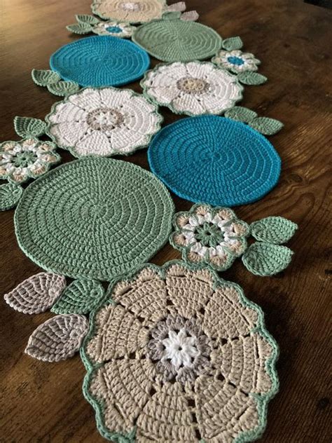 Crochet Table Runner Pattern