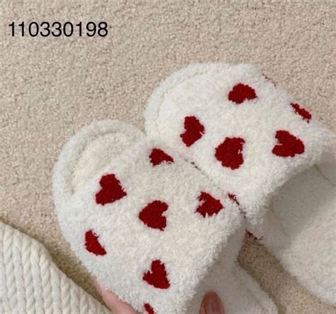 Тапочки вб Валдбериз с сердечками Cute Slippers Cute Pjs Girly Things