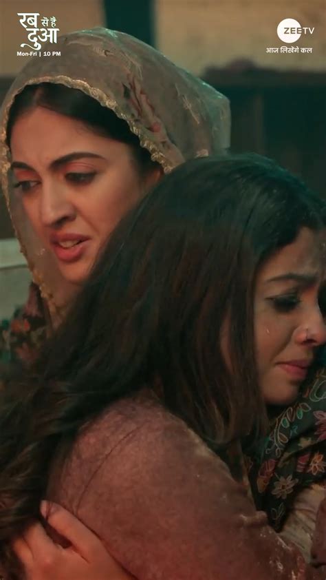 Dua Kar Rahi Hai Apni Dosti Ka Izhaar Lekin Gazal Ki Baatein Aane