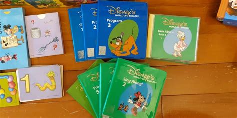 迪士尼美語世界 Disney World Of English Plus Everyday With Zippy 興趣及遊戲 書本