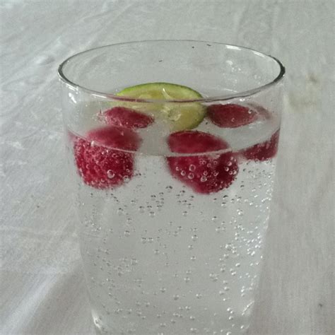 Refreshing Lime Raspberry Sparkling Water