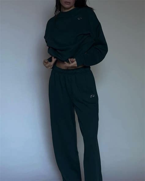 Kendall Jenner Is Breaking The Internet With Her Latest Thirst Trap