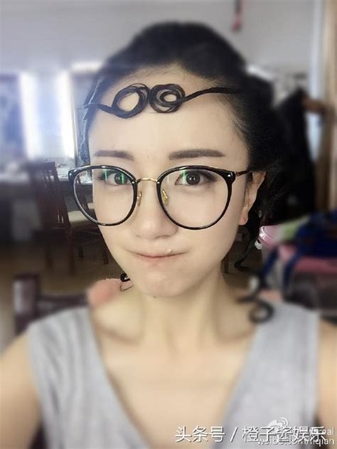 趙麗穎美照撞臉黃軒前女友，網友齊呼在一起；二婚女星前夫是土豪 每日頭條