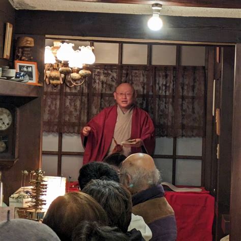 昨日127は米子市角盤町のカフェで 「漫才 And 落語 二人会」をやってきました シークレットゲストに 雅楽 の 龍笛 を吹く演者