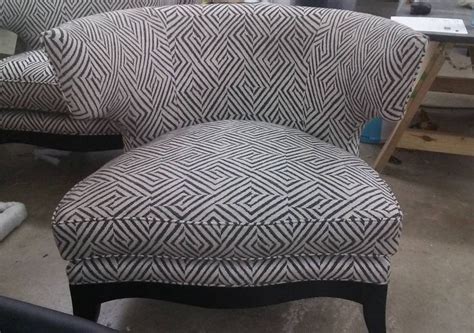 Theupholsterybar Memposting Di Profil Instagramnya Over Sized Wing