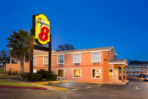 Super 8 Motel Downtown Capital Area Austin Tx See Discounts