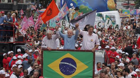 Lula 77 anos é eleito para o 3º mandato de presidente da República