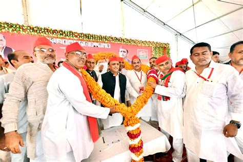 Banda Samajwadi Party Chief Akhilesh Yadav During Partys Training Camp