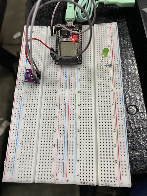 Project Esp32 2 Simple Io Februari 13 2022 By Danendra Gilang