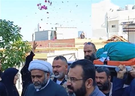 بالفيديو بالأرز والزغاريد أهالي الخيام يستقبلون جثمان الشهيد عصام