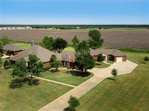 1587 E Alamosa Dr Talty Tx 75160 Mls 13883451 Redfin