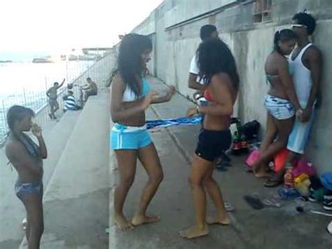 En La Playa Bailando Trampolin YouTube
