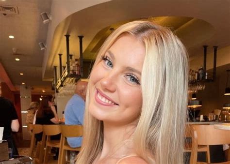 Cute Blondes 30 Pics