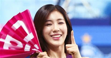 Md포토 치어리더 김연정 애교 눈웃음