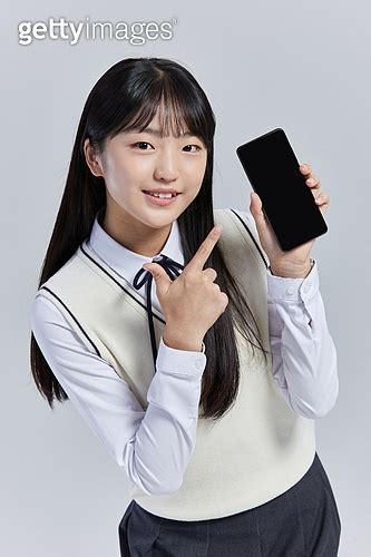 십대 나이 중학생 교복 십대소녀 여성 이미지 Jv13106505 게티이미지뱅크