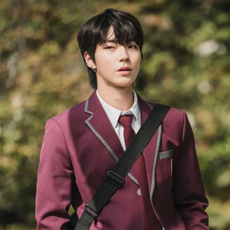 Hwang In Youp Wallpaper In 2021 Webtoon Hwang In Yeop