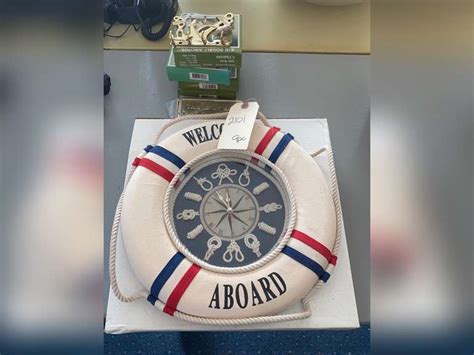 Walk Clock And Key Hooks Northern Kentucky Auction Llc