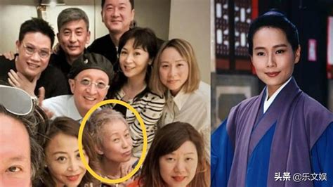 最美許仙葉童，滿頭白髮，容貌震驚所有人 每日頭條
