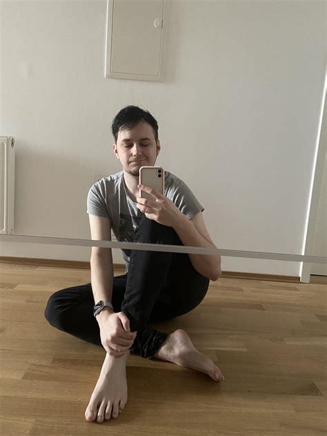 The Floor Is Comfy Xp R Gayfeet