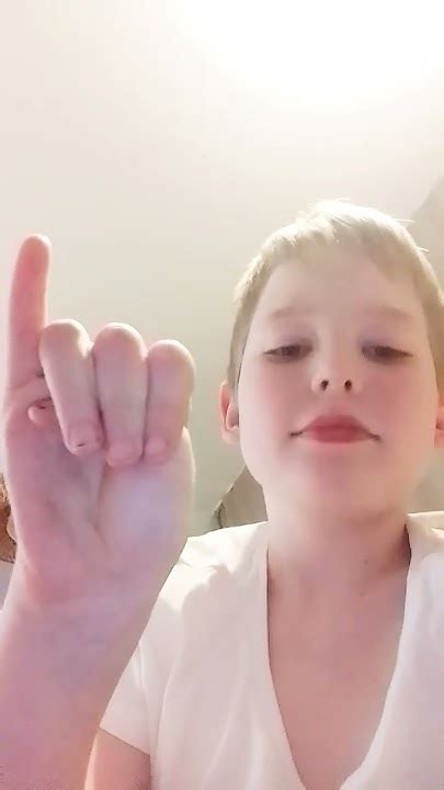 у меня 4 а у вас Youtube