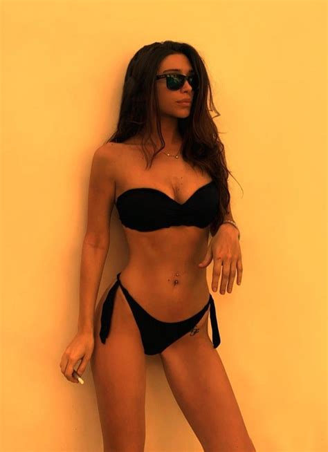 6 Hot Sexy Mia Federico Bikini Pics