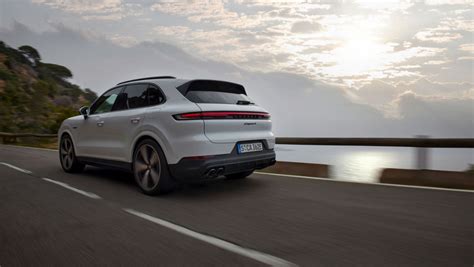 保时捷 Cayenne 的第三款 E Hybrid 车型：cayenne S E Hybrid 启动中国预售 Porsche