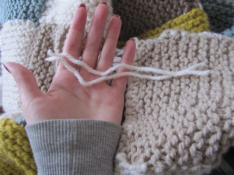 Crea In The City Finished Object Fringe Blanket