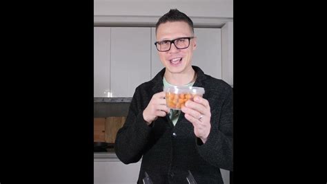 Морошка Царская сибирская ягода #СилаСибири - YouTube