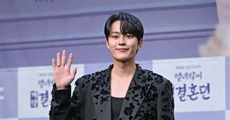 Md포토 유선호 패션에 신경 좀 썼어요