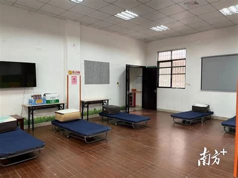 周知！花都炭步社工站临时庇护站24小时开放周甫琦居民用品