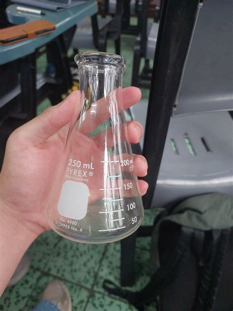 Pyrex Erlenmeyer Flask 250ml Commercial And Industrial Industrial Equipment On Carousell