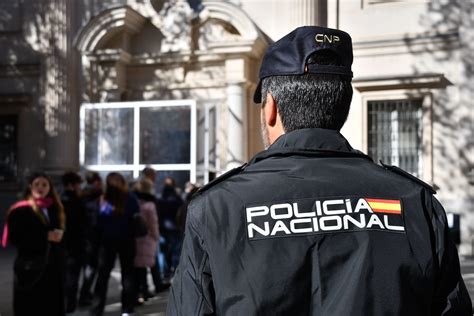 Muere una niña de 2 años en el coche olvidada por su padre al irse a