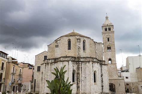 View of Basilica Co-Cathedral of Santa Maria Maggiore in Barletta ...