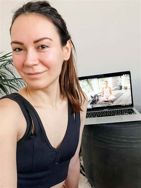 I Tried 30 Days Yoga With Adriene And Meditation Here Is What Happened