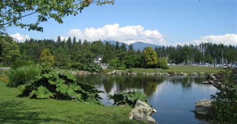 8 Of The Best City Parks Around The World HuffPost Canada